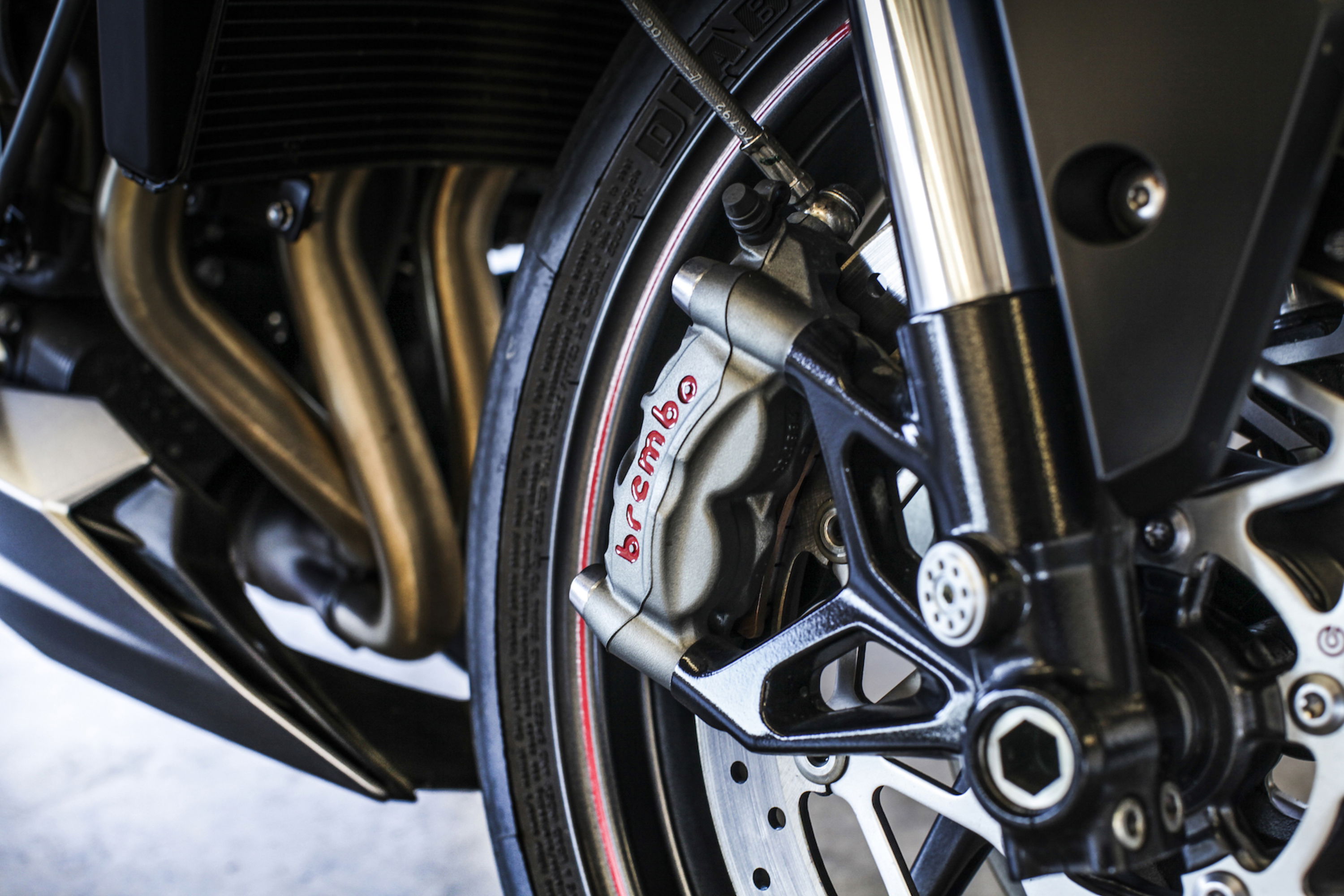 Triumph Street Triple S, R ed RS 2017 - News - Moto.it